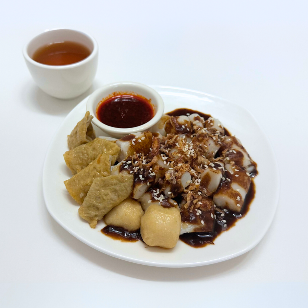 Chee Cheong Fun (with Yong Tau Foo) | 酿⾖腐肠粉 – Bee Sim SG